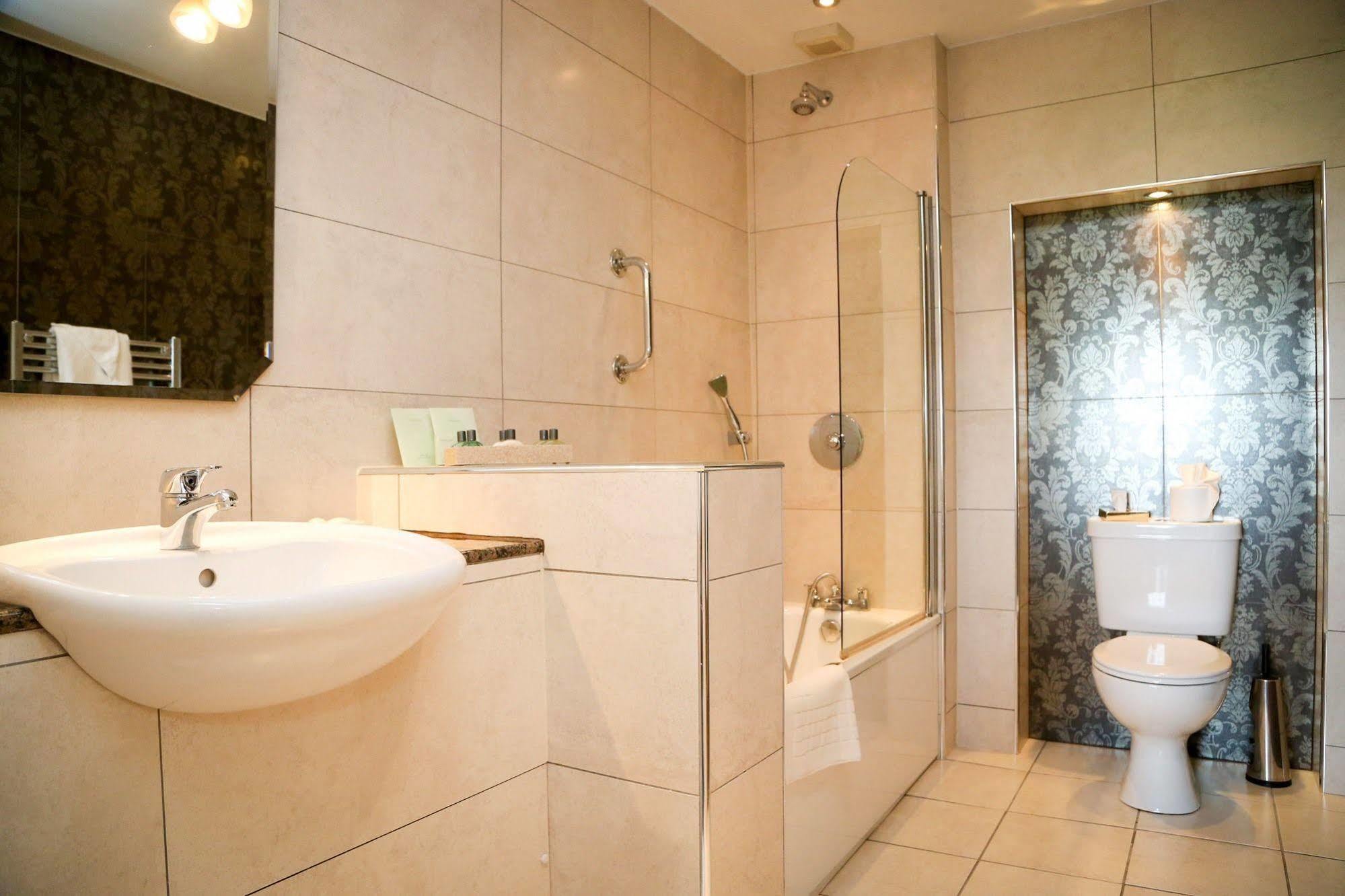 HOTEL SWINFEN HALL | ⋆⋆⋆⋆ | LICHFIELD, UNITED KINGDOM | SEASON DEALS ...